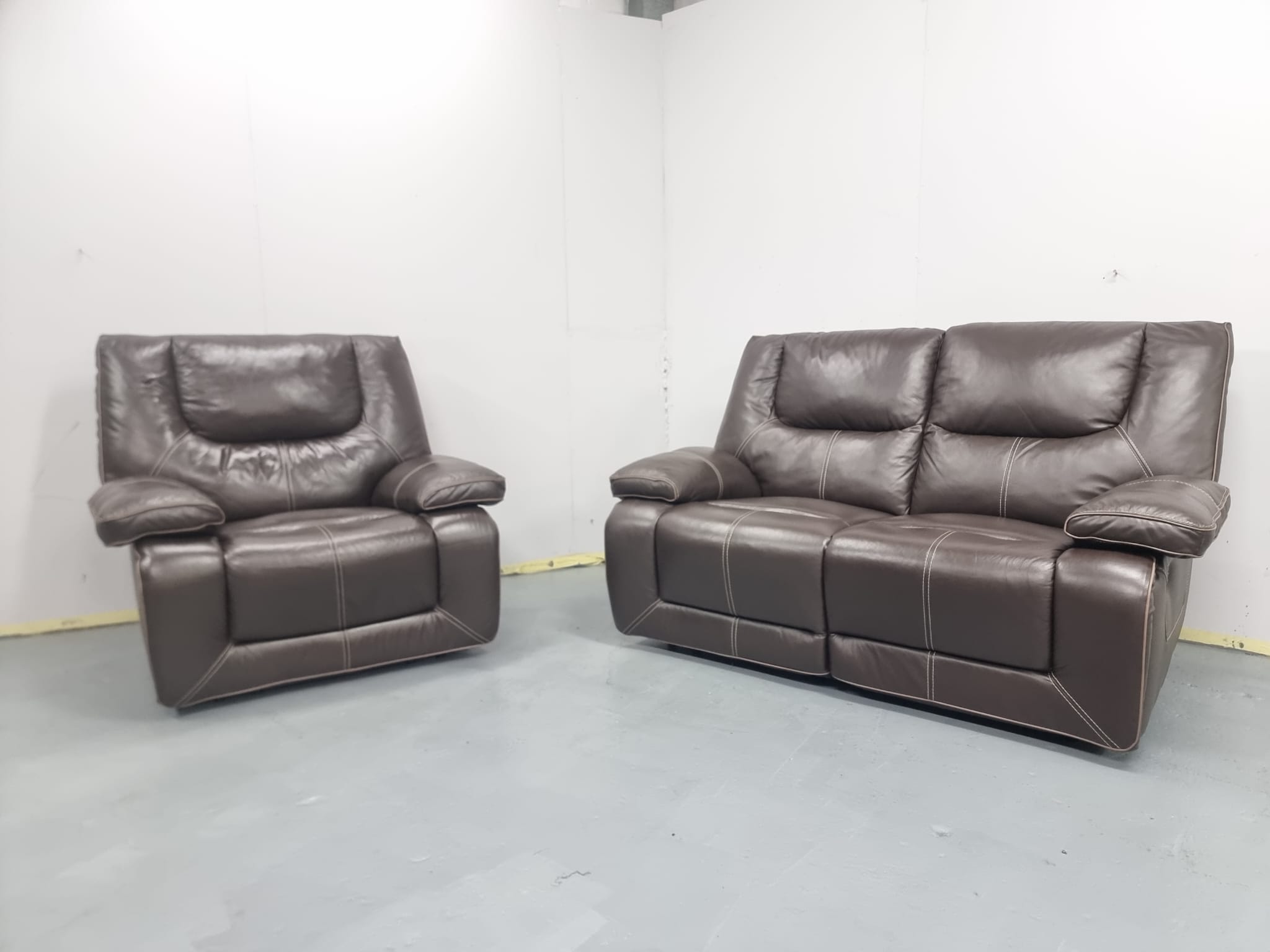 Ex display sofas scs store